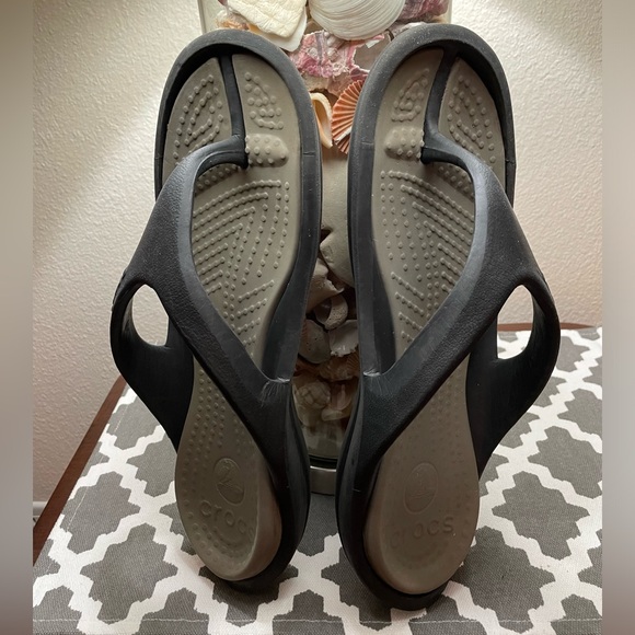 CROCS | Shoes | Mens Crocs Athens Flip Flops Gray Us Size 2 | Poshmark